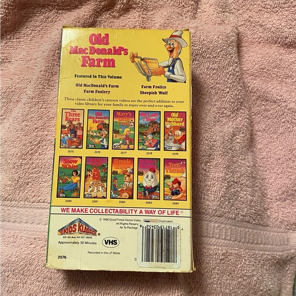 Other | Vintage Old Macdonalds Farm Vhs 4 Color Cartoons | Poshmark